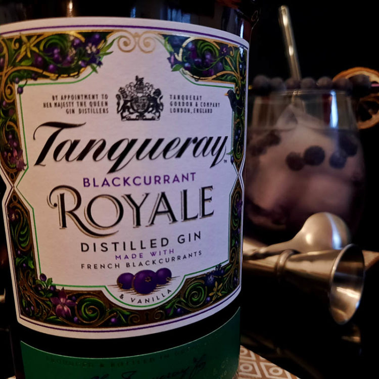Tanqueray Blackcurrant Royale - ginvasion - mit Vanille