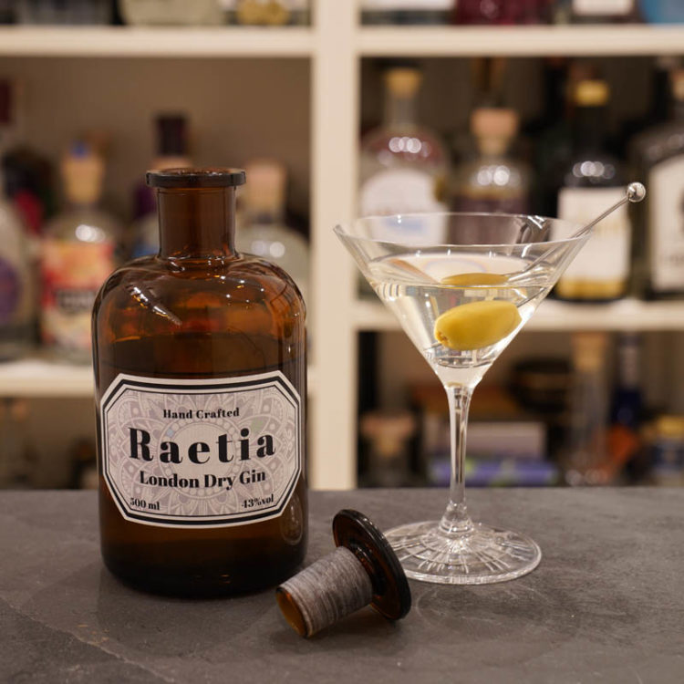 Raetia London Dry Gin - ginvasion